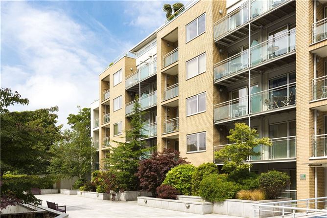 16 Alexandra Walk, Adelaide Square, Whitefriar Street, Dublin 8 ...