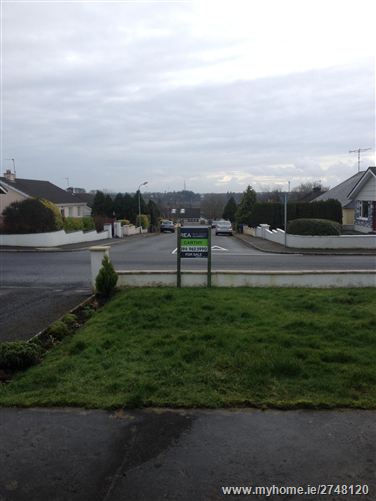 6 Knockroe, Castlerea Town , Roscommon - REA Seamus Carthy - 2748120 ...