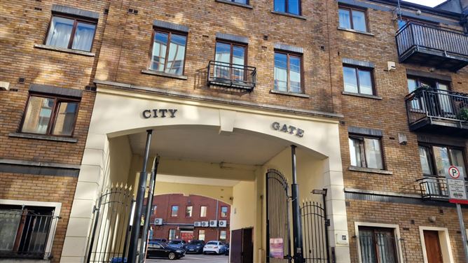 APARTMENT 58 THE USHER CITY GATE SAINT AUGUSTINE STREET, South City ...