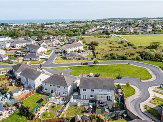 7 Riverchapel Parade, Ardamine, Wexford - DNG Pierce Properties ...