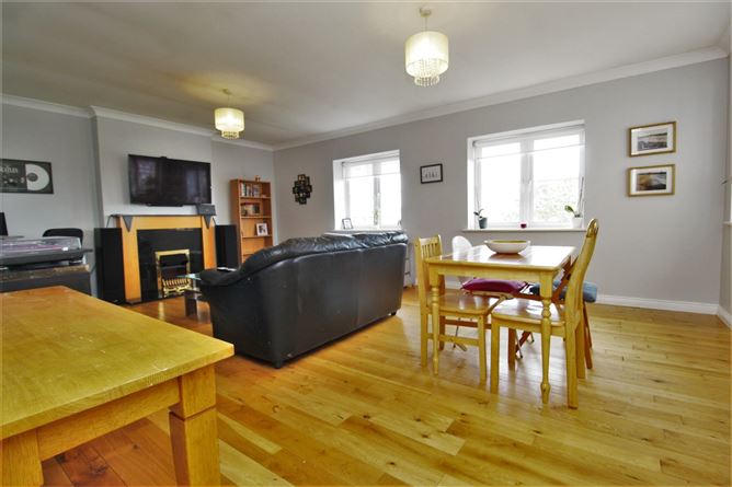 11 Park Boulevard, Tyrrelstown, Dublin 15 - DNG Castleknock - 4651205 ...