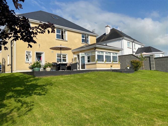 6 Riverside, Ballyragget, Kilkenny - Warren McCreery - 4731125 - MyHome ...