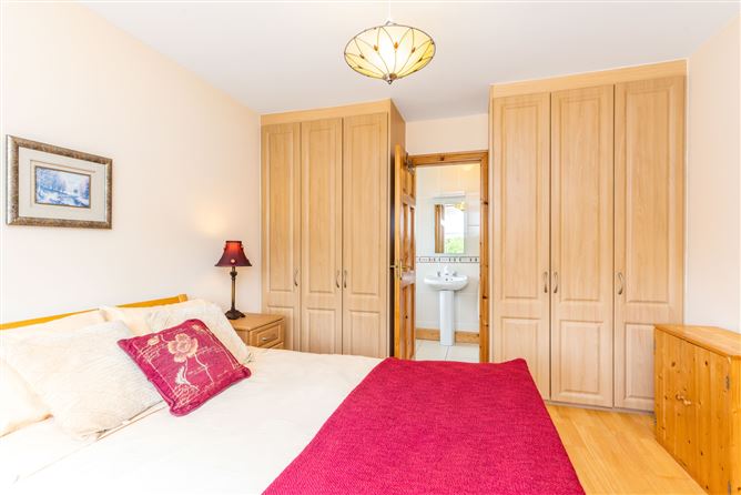 5 Parkstown View, Ballivor, Co. Meath - Sherry FitzGerald Royal ...