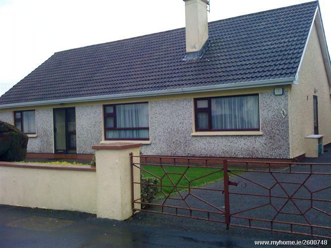 4 Bedroom Detached Bungalow, 36 New Estate, Knockroe, Castlerea Town ...