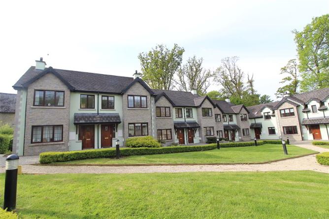 20 Clements Court, Lough Rynn, Mohill, Leitrim, Leitrim - REA Brady ...