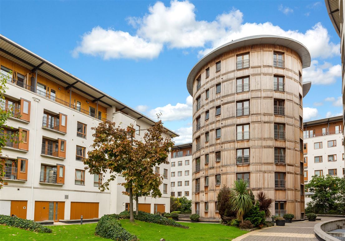 13 Semple House, Custom House Square, IFSC, Dublin 1 - Sherry ...