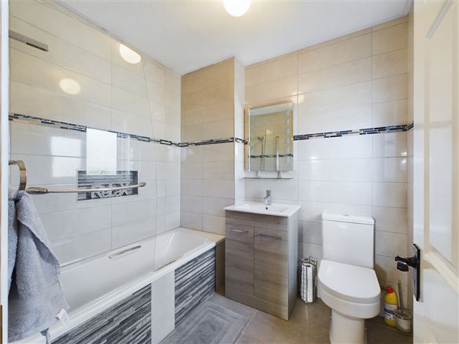 48 Castlerock, Tulla Road, Ennis, Co. Clare - Sherry FitzGerald McMahon ...